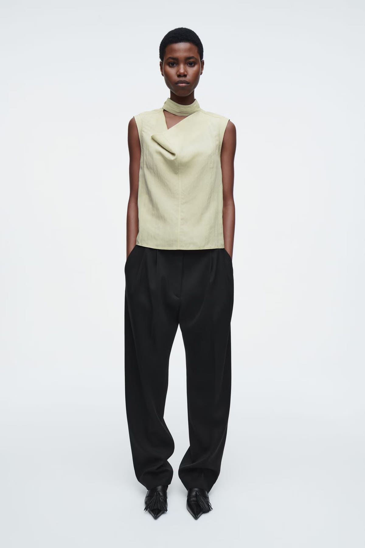 Sleeveless Utility-style Blouse | COS Kuwait